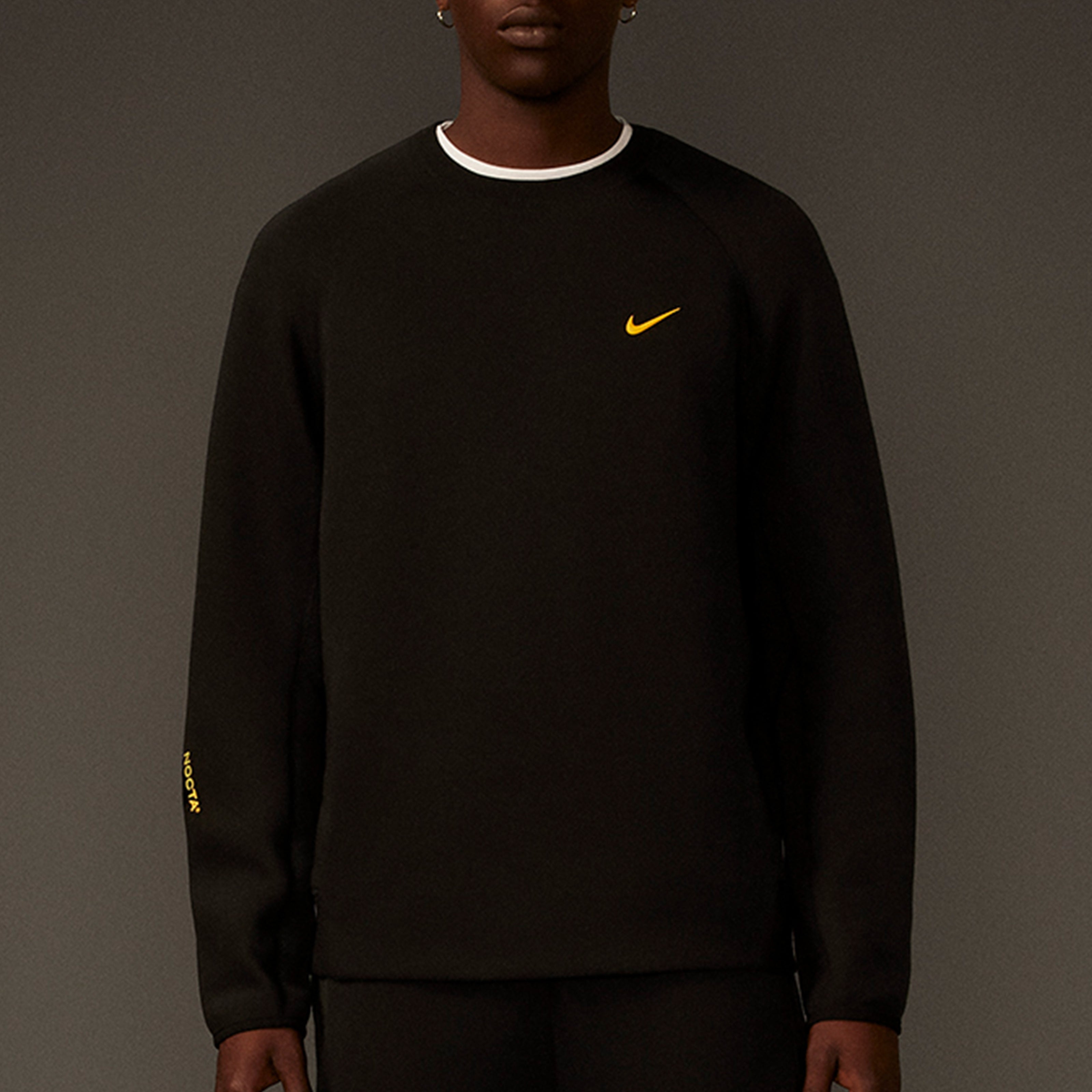Tech Fleece Crew Black | NOCTA